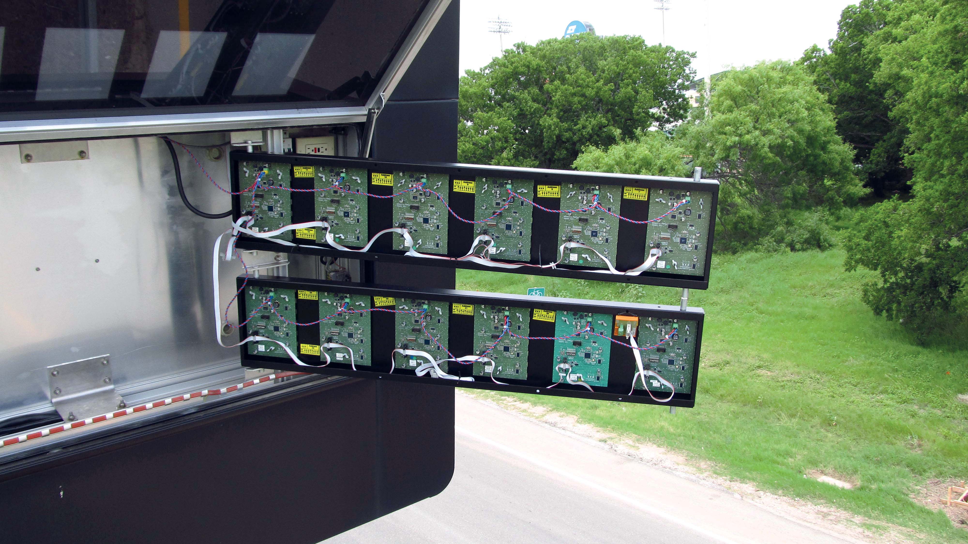 Dynamic Message Signs : Don’t replace, refurbish and upgrade | ITS ...